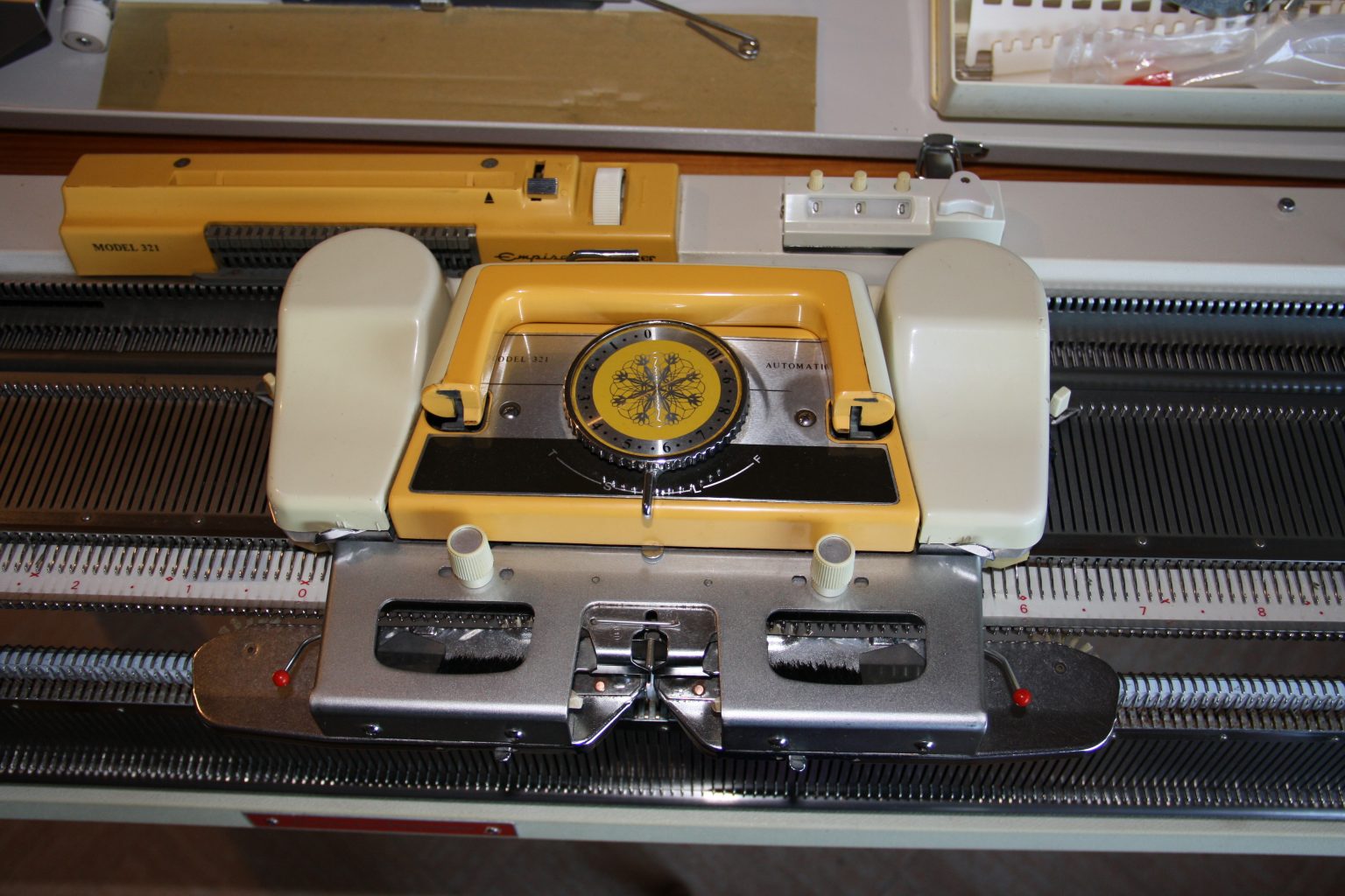 Machine à tricoter d'occasion - L'atelier du tricot